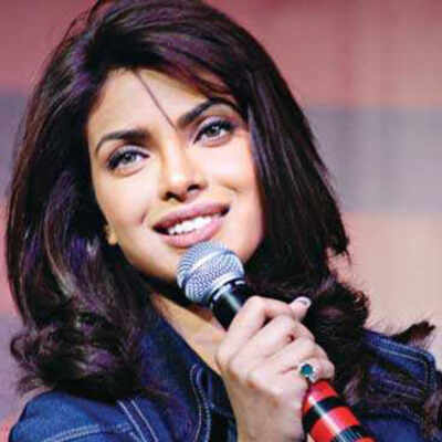 Priyanka Chopra turns singer for 'Mary Kom' - Times of India