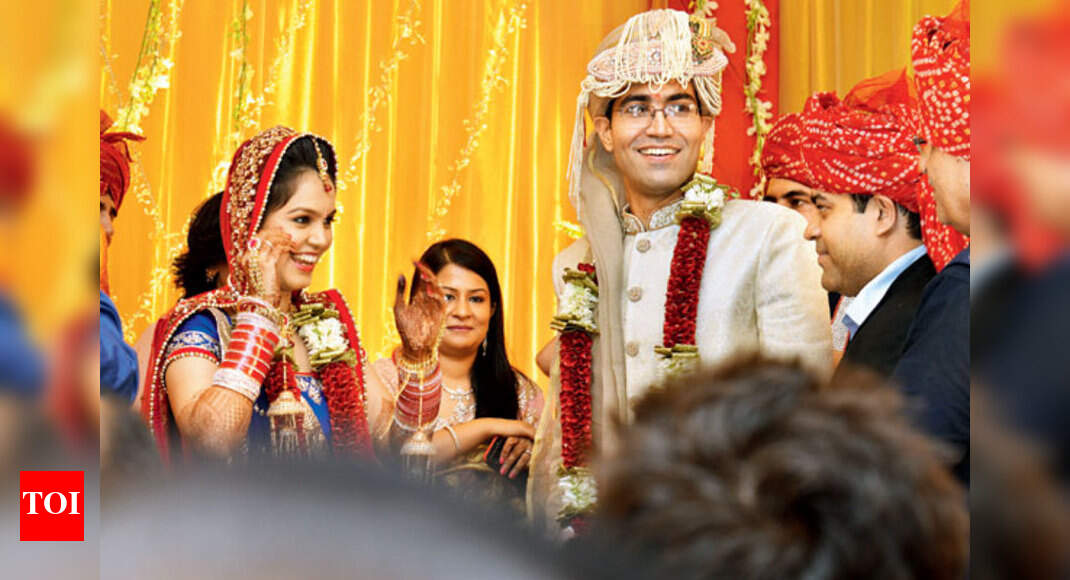 Arun Puri and Shrutee Puri hosted Disha and Anuj Puri's wedding held in ...