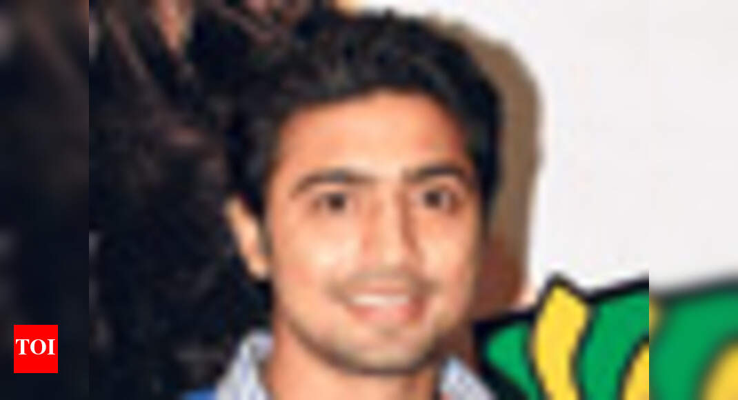 Dev keeps it simple | Hindi Movie News - Times of India