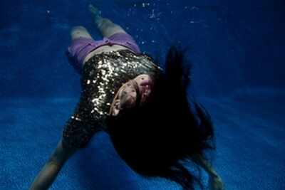 Indian-origin woman found dead in swimming pool - Times of India