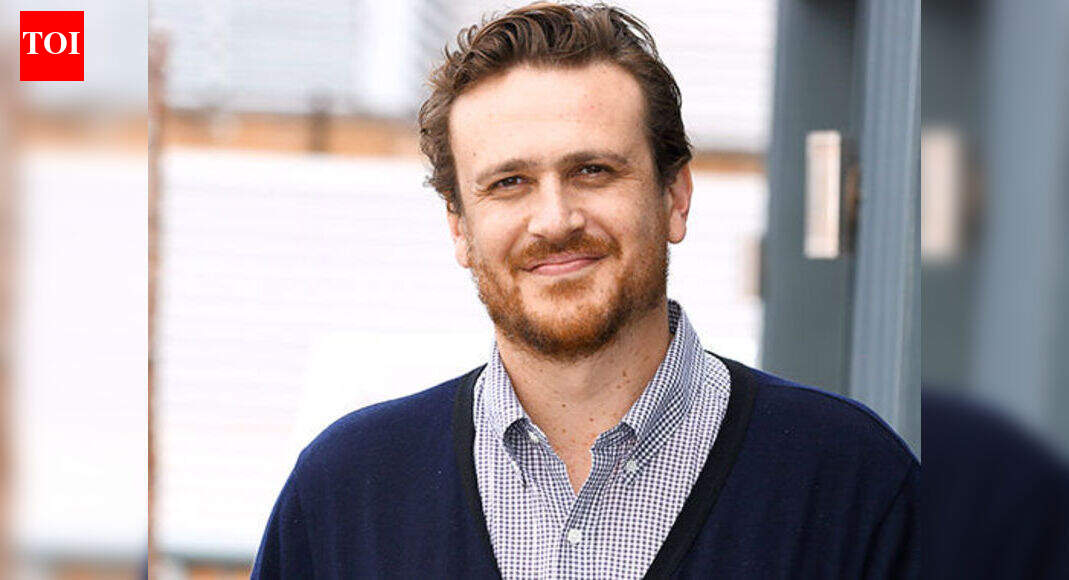 Jason Segel: Jason Segel quit Twitter over burrito row | English Movie ...