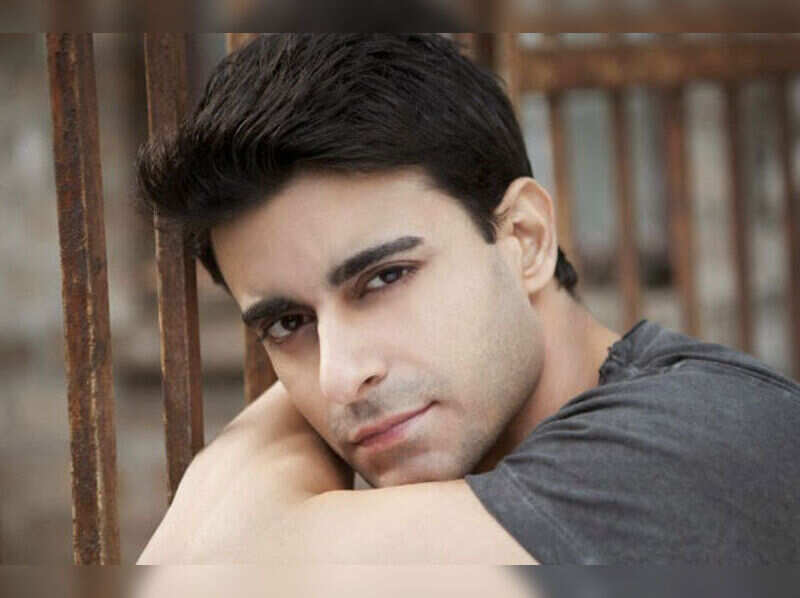Gautam Rode: Gautam Rode’s ‘High Five’ - Times of India