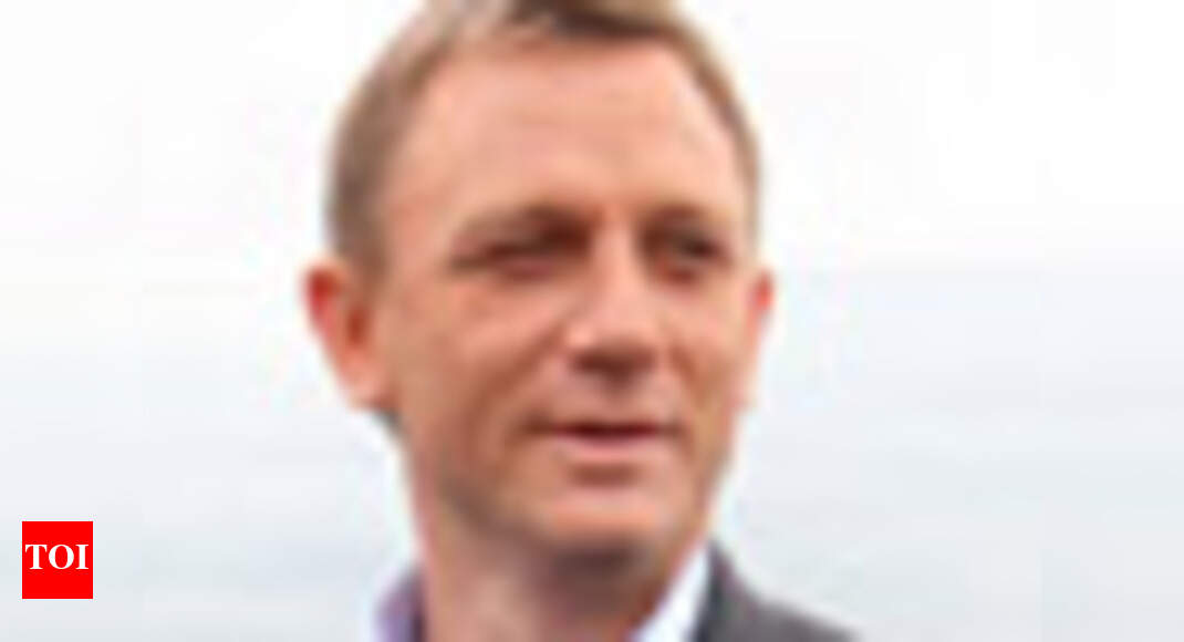 Daniel Craig not happy with fame | English Movie News - Times of India