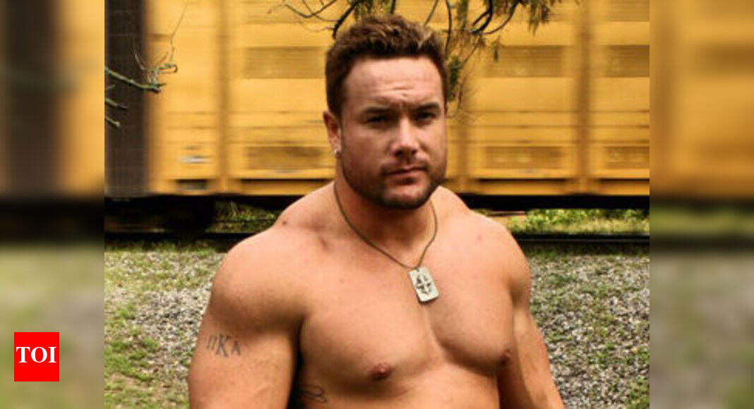 Professional Wrestler Eli Jones in Hindi Film "Mumbhai Connection ...