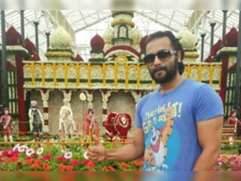 Sri Murali: What was Sri Murali doing in Lalbagh? | Kannada Movie News ...