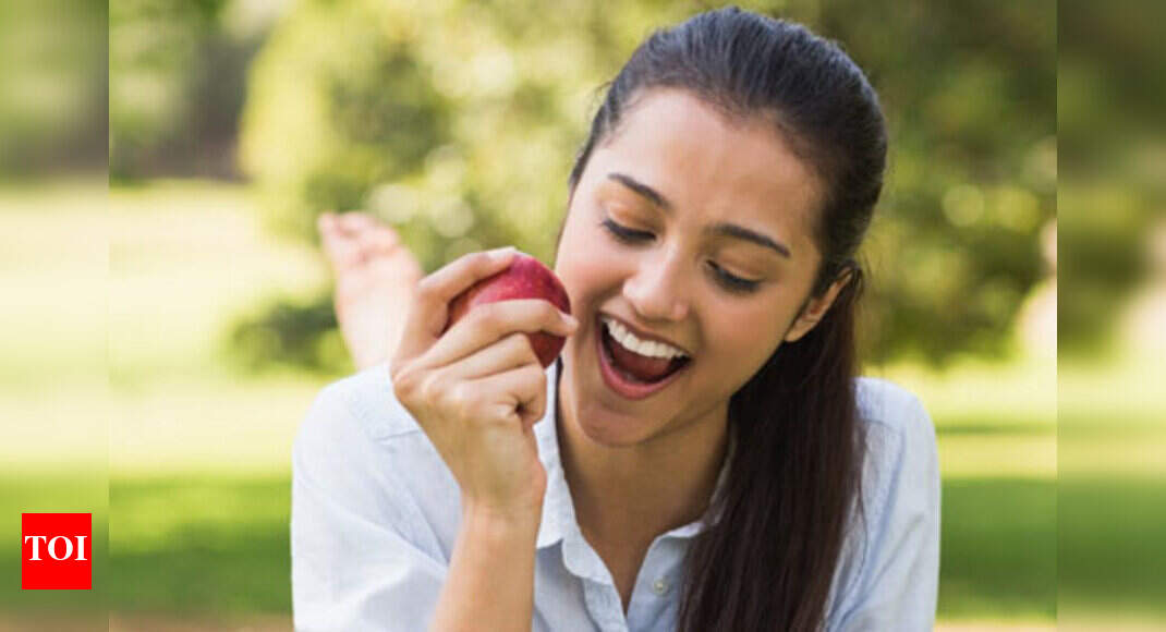 Apt foods to eat while reading - Times of India