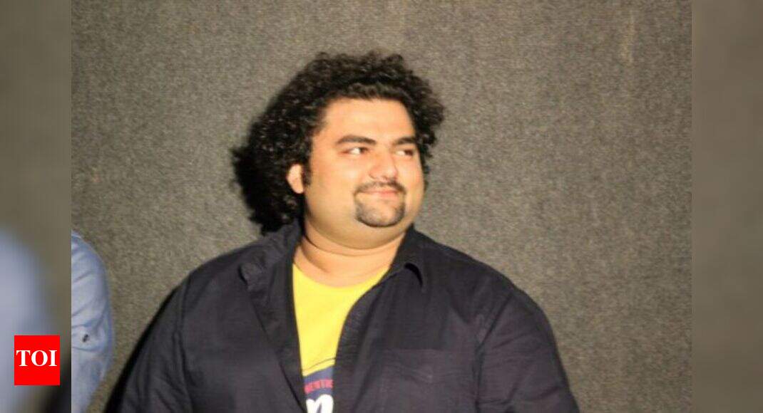 The benchmark set for Bey Yaar is high: Kavin Dave | Gujarati Movie ...