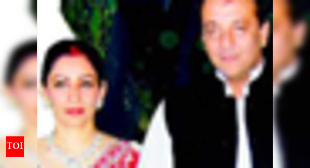 Congratulations, Mr & Mrs Dutt | Hindi Movie News - Times of India