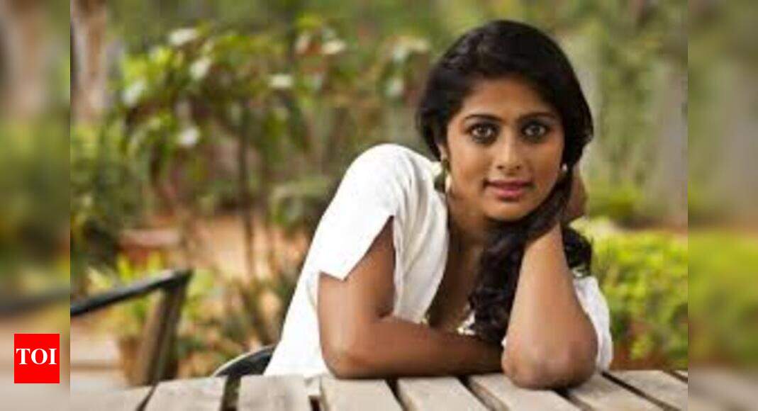 Vinutha loses weight; gets a new image | Malayalam Movie News - Times ...