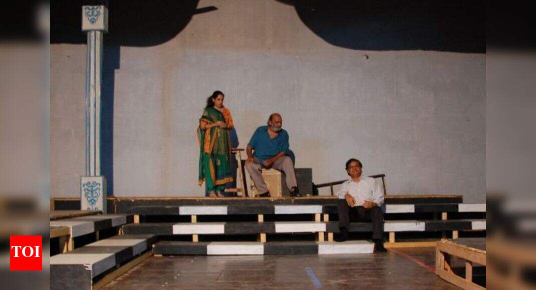 Reliving the Greek era on Amdawadi stage | Gujarati Movie News - Times ...