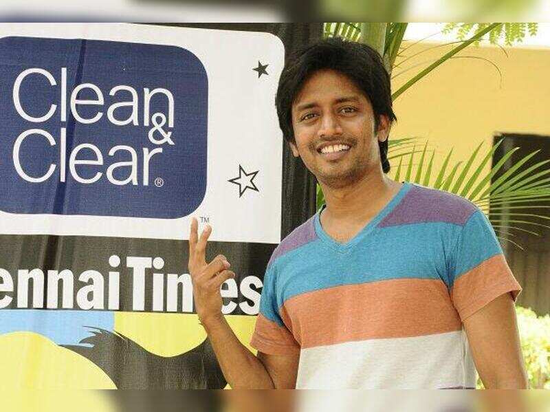 RJ Sha strikes a pose at the Clean & Clear Chennai Times Fresh Face ...