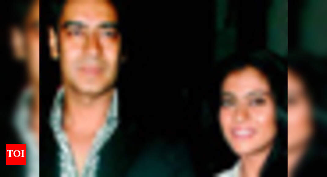 Kajol and Ajay's 10th Anniversary | Hindi Movie News - Times of India