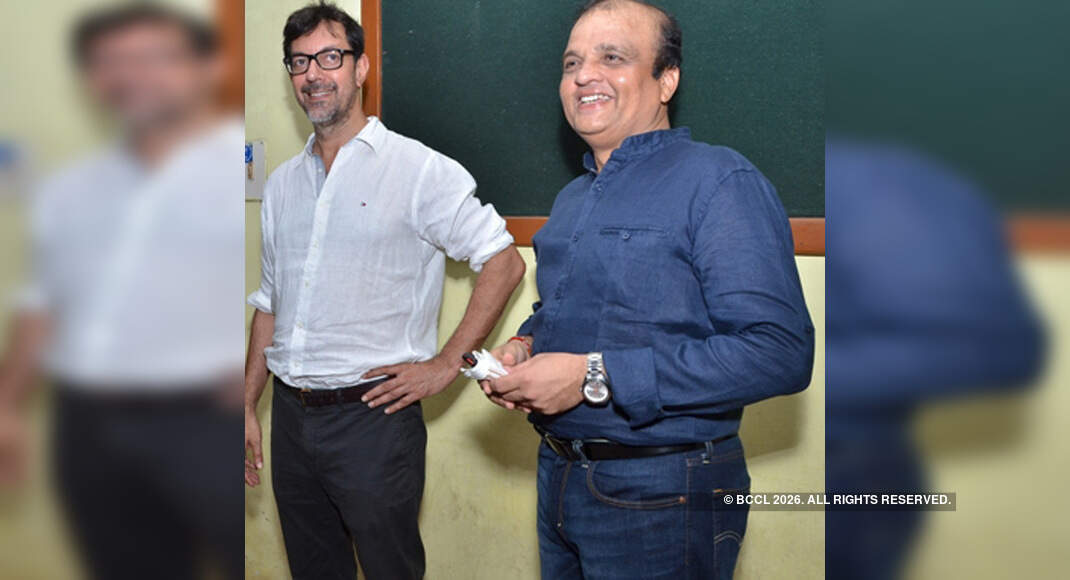 Rajat Kapoor and Pinakin Shah during the staging of the play Nothing ...