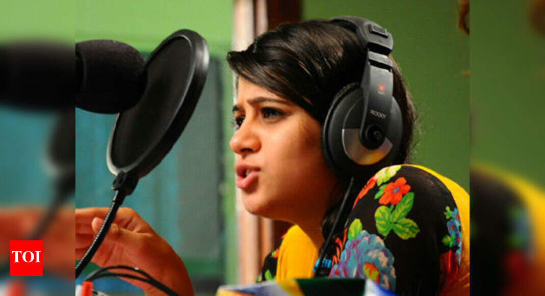 Jhalli Anjali turns RJ - Times of India