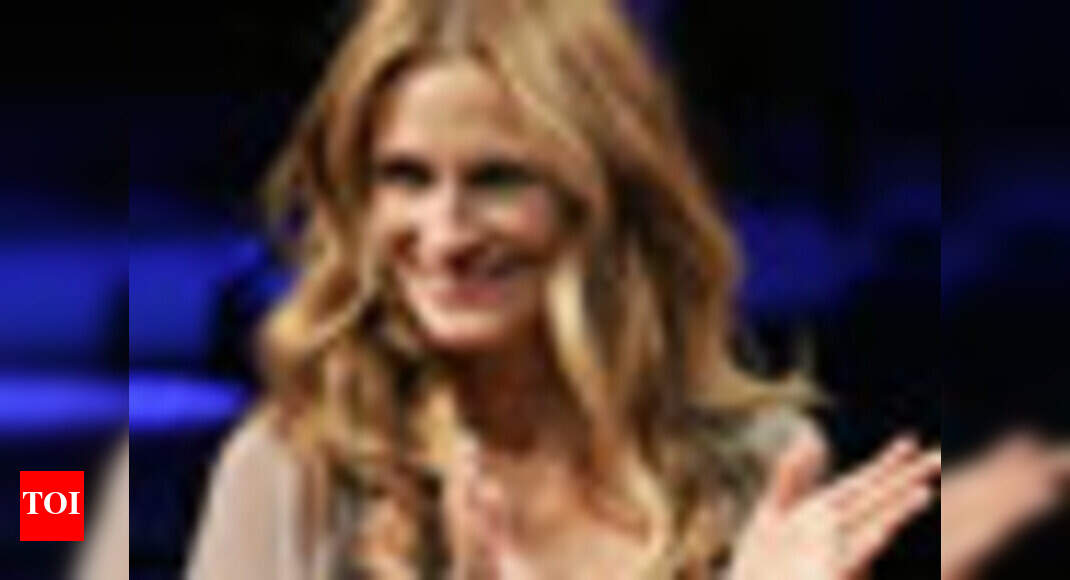 Julia is all praises for the Obamas | English Movie News - Times of India