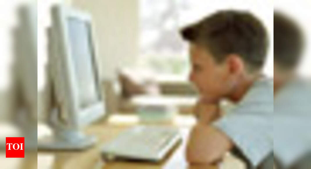 Blink often to keep eye woes at bay - Times of India