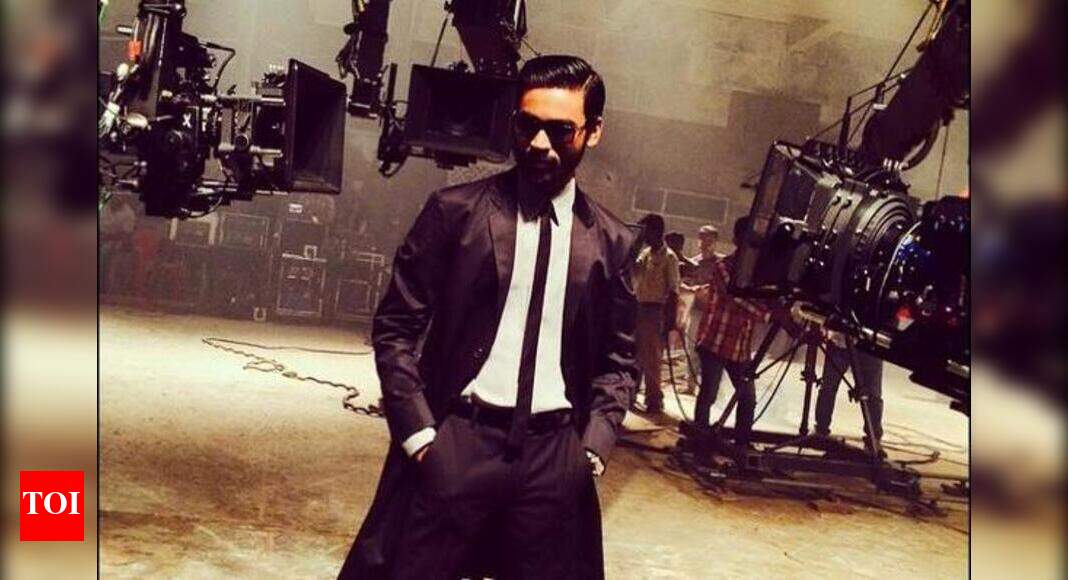 Dhanush goes crazy and gets high on sets! | Tamil Movie News - Times of ...