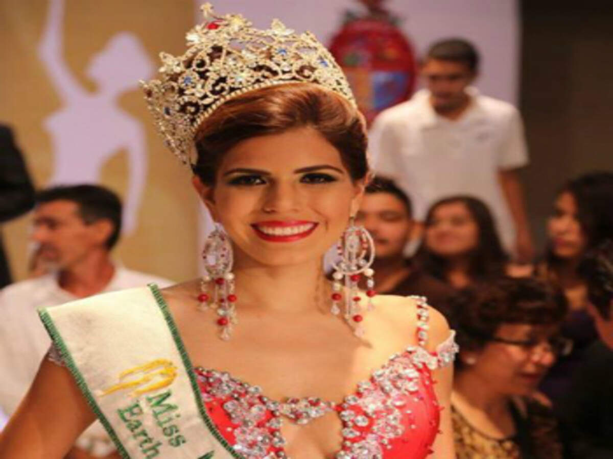 Yarelli Carillo crowned Miss Earth Mexico