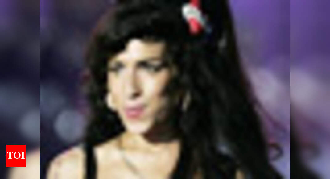 Amy back to Ronson for new album | English Movie News - Times of India