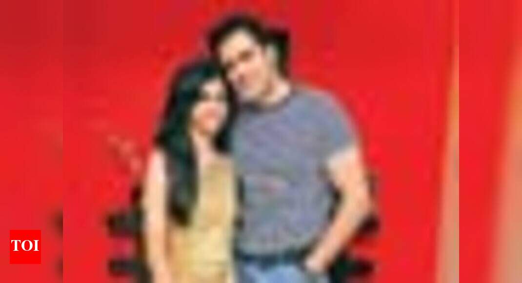 Aseem celebrates his day | Events Movie News - Times of India