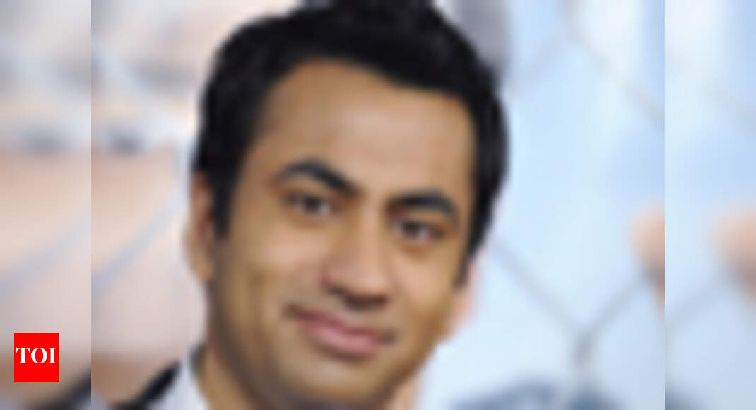 Actor Kal Penn joins White House | English Movie News - The Times of India