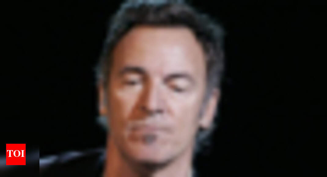 Springsteen having an affair | English Movie News - Times of India