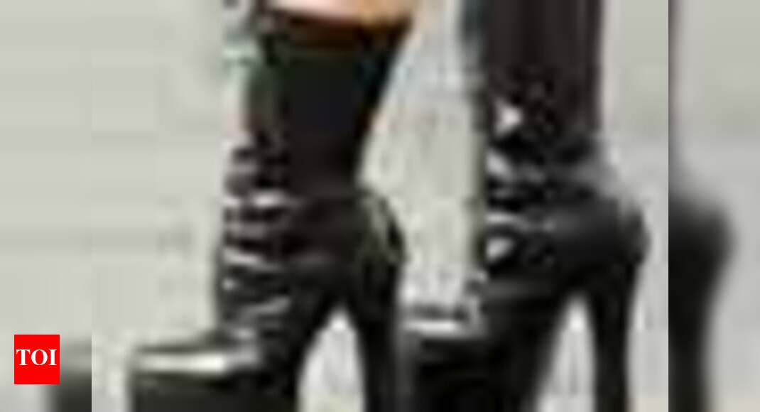 Ugg-style boots could cripple women - Times of India