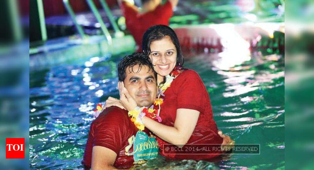 Moonlit Pool Party at a farmhouse in Indore | Events Movie News - Times ...