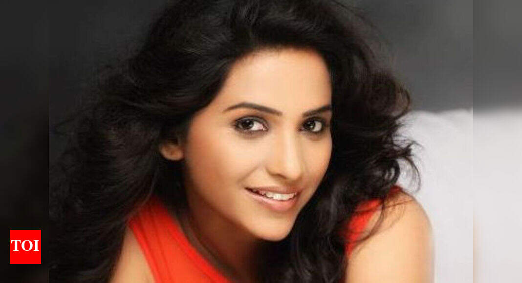 Veena gets back at her friends | Marathi Movie News - Times of India