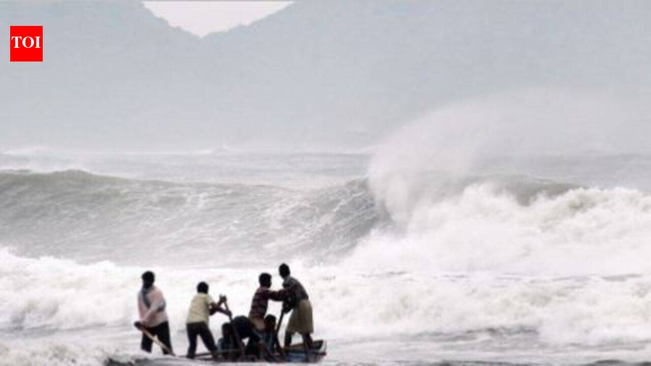 Cyclone Hudhud — Latest updates - The Times of India