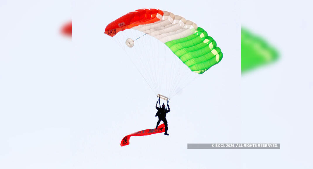 Indian National Security Guard (NSG) commando shows its skills at a ...