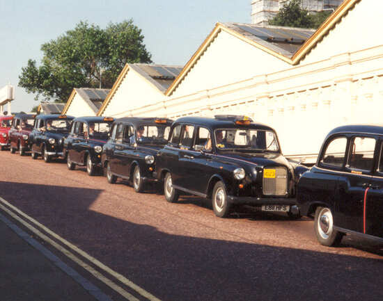 Taxis - Edinburgh: Get the Detail of Taxis on TimesTravel