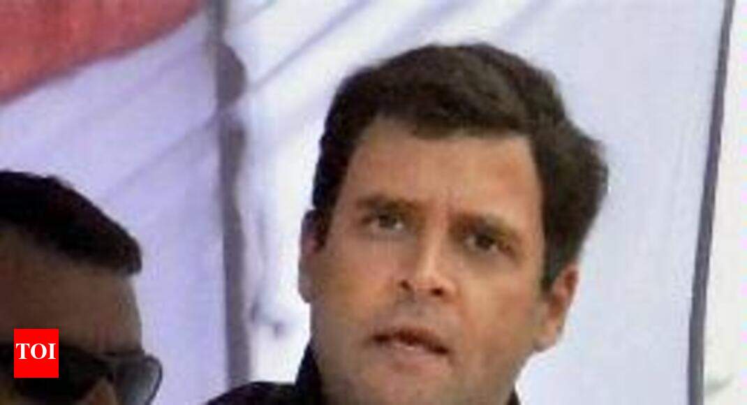 Rahul attends loyal Congman’s last rites in Amethi | India News - Times ...