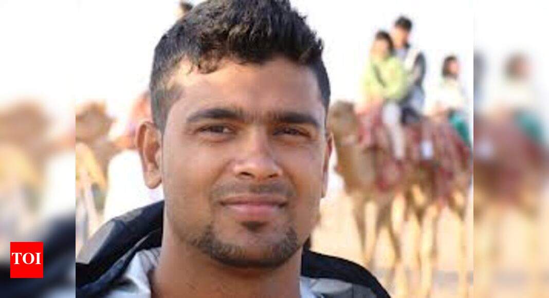 Cricket paved my way for acting: Vivek Gopan - Times of India