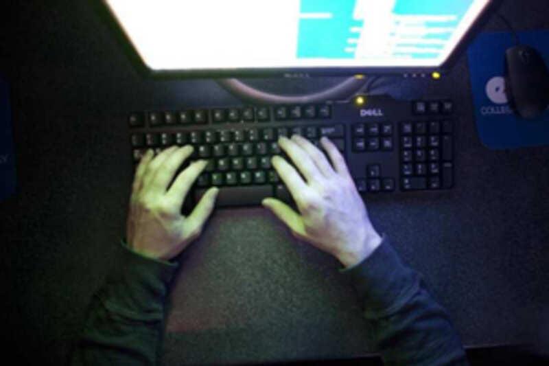 10 horrible tech habits you must get rid of | Gadgets Now