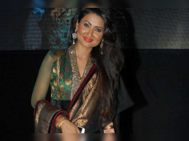 TV actress: Nigaar Khan : Gauhar Khan helped me to take up 'Bigg Boss 8 ...