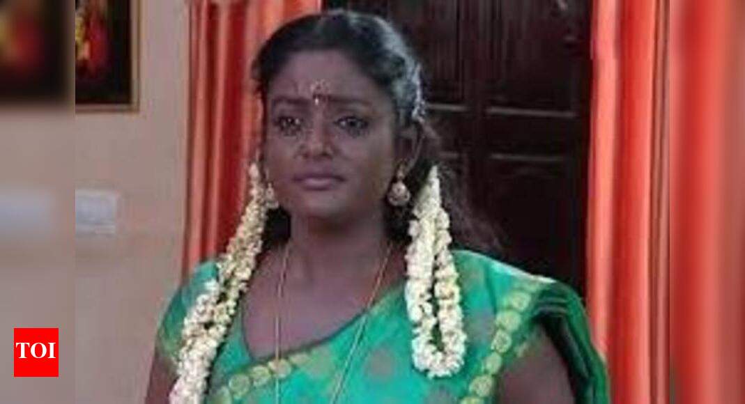 I am happy to play Karthika of Karuthamuthu: Premi Vishwanath - Times ...