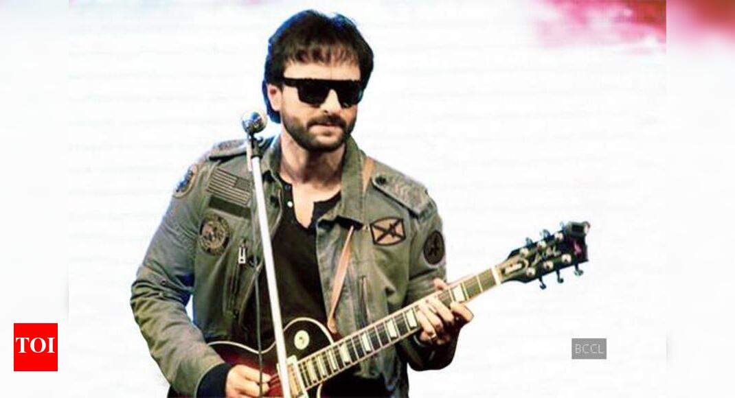 Happy Ending: Saif Ali Khan makes his singing debut | Hindi Movie News ...