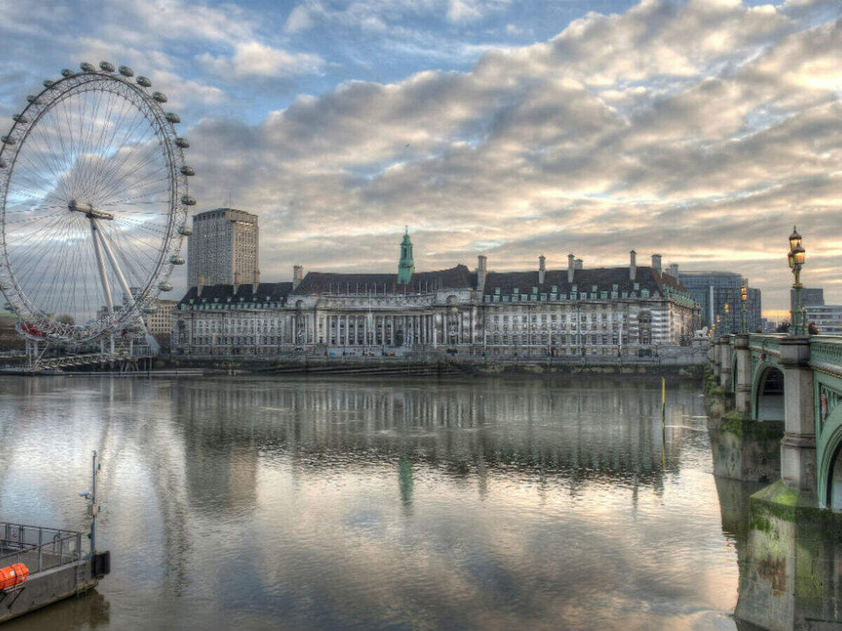 Getting Around London | London Transport | TimesTravel
