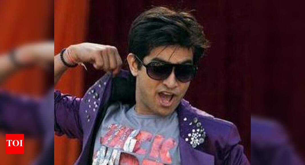 Neerav Bavlecha sings in Mazhavil Manorama - Times of India