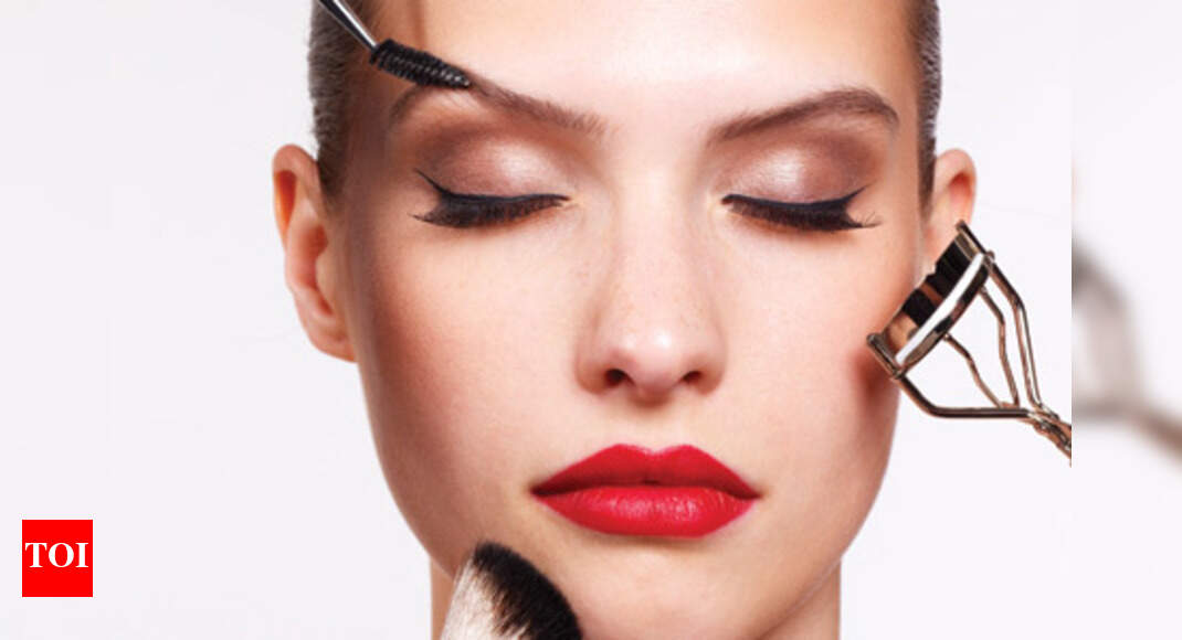 Makeup hacks for every gal - Times of India