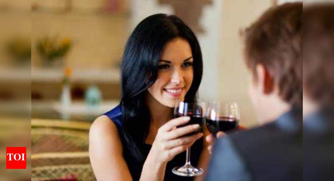 8 dating tips to transform your love life - Times of India
