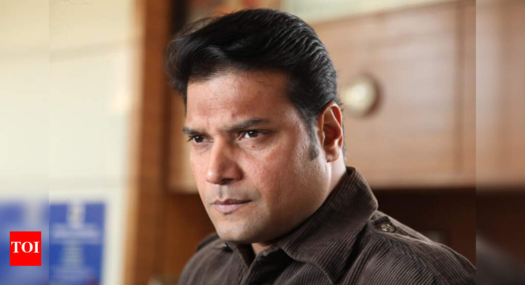 CID: Everyone’s favourite Daya turns a year older! - Times of India