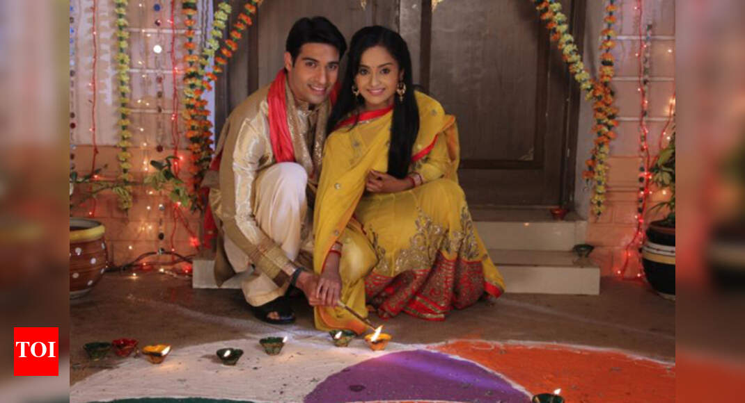 Shastri Sisters: The love triangle drama thickens - Times of India