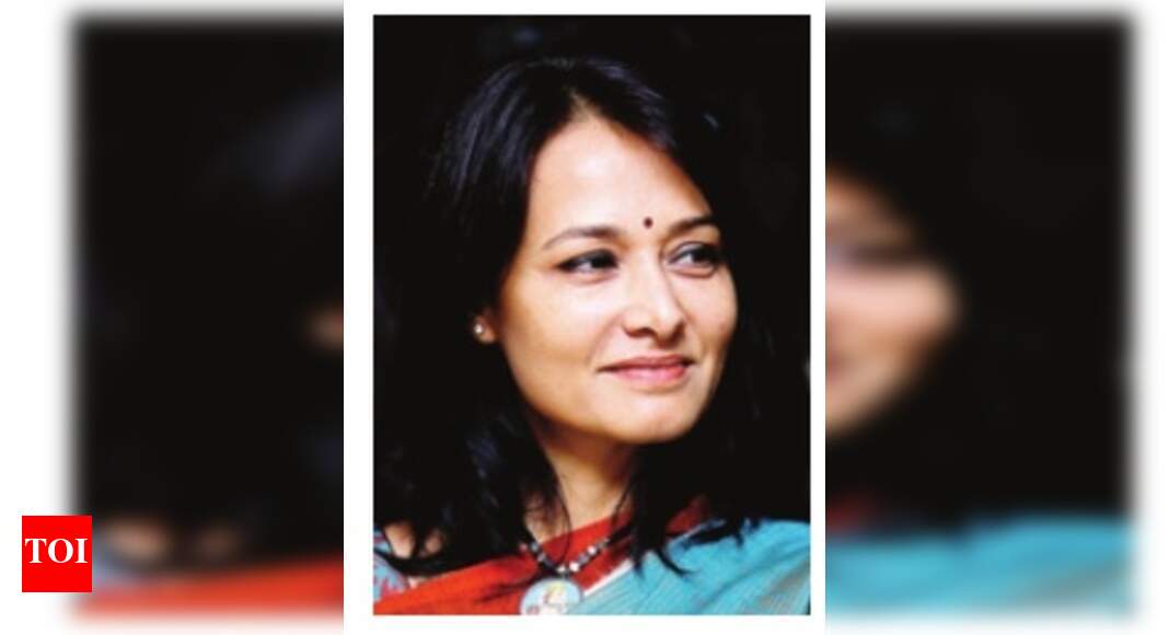 Amala turns singer | Hindi Movie News - Times of India