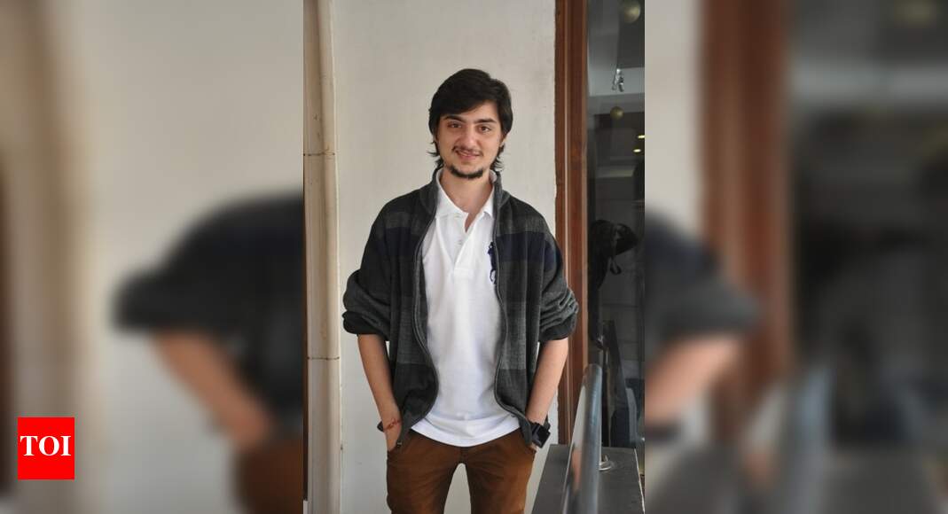 Feel proud to be doing a Gujarati film: Aditya Kapadia | Gujarati Movie ...