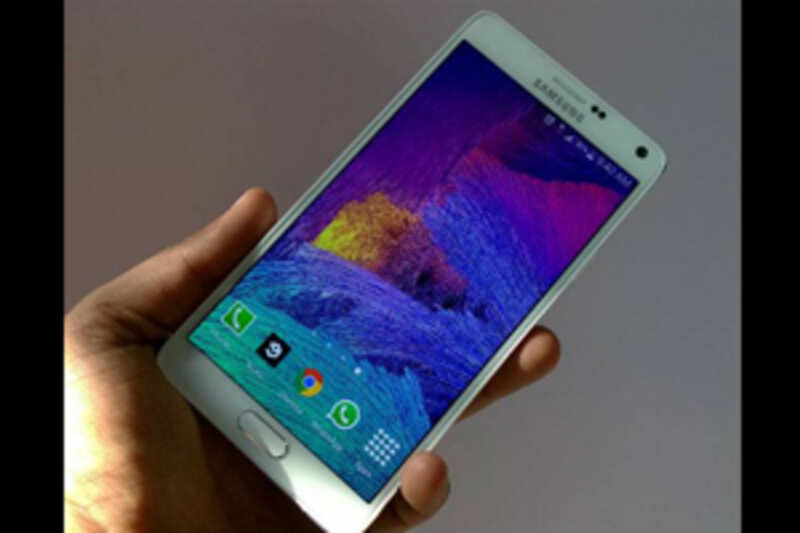 10 best smartphones of 2014 | Gadgets Now