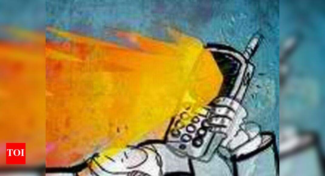 Youth dies as mobile phone explodes during charging | Jaipur News ...