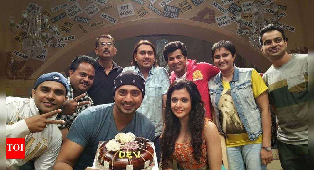 Why did Dev's mother give him nothing for his birthday? | Bengali Movie ...