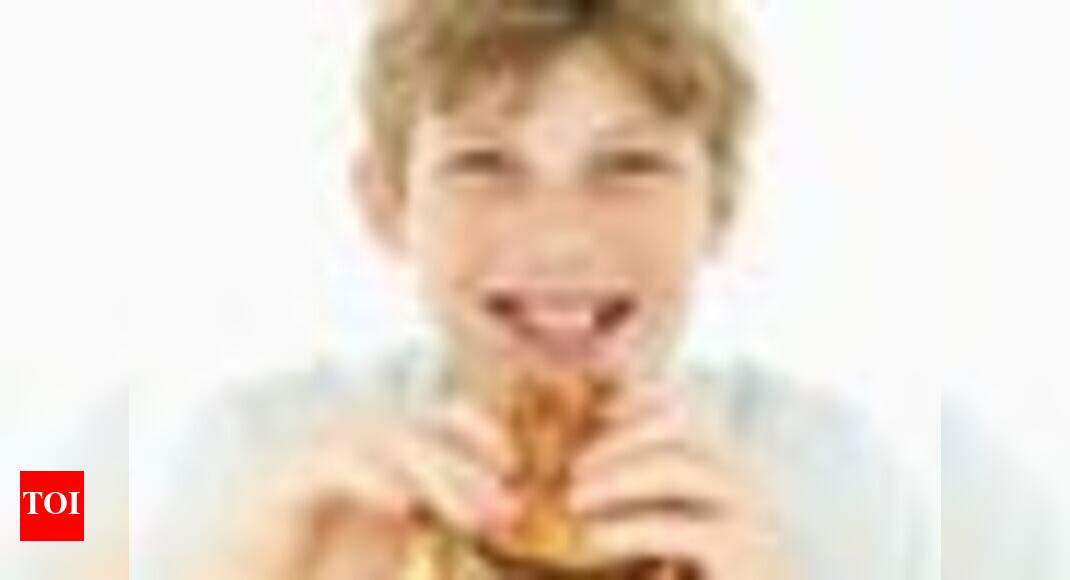 Too much fast food can make kids stupid! - Times of India